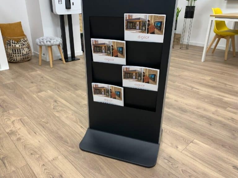 Totem tactile PORTE-BROCHURES | Réunissez digital et print
